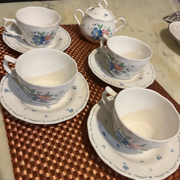 Nikko Ceramics | Dining | Nikko 9 Piece Tea Coffee Set | Poshmark